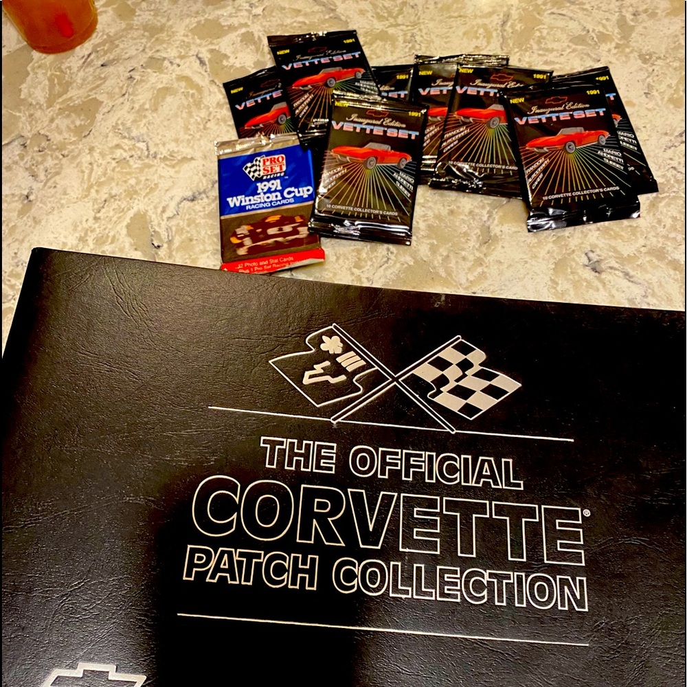 Corvette Patch Collection And Trading Cards - Gem